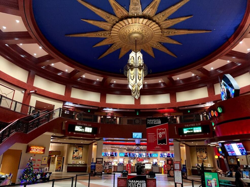 Best Movie Theaters to Check Out in Orlando, FL - Clean Cans