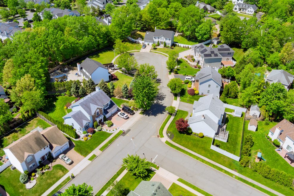The Connection Between a Clean Trash Can and Curb Appeal - Clean Cans