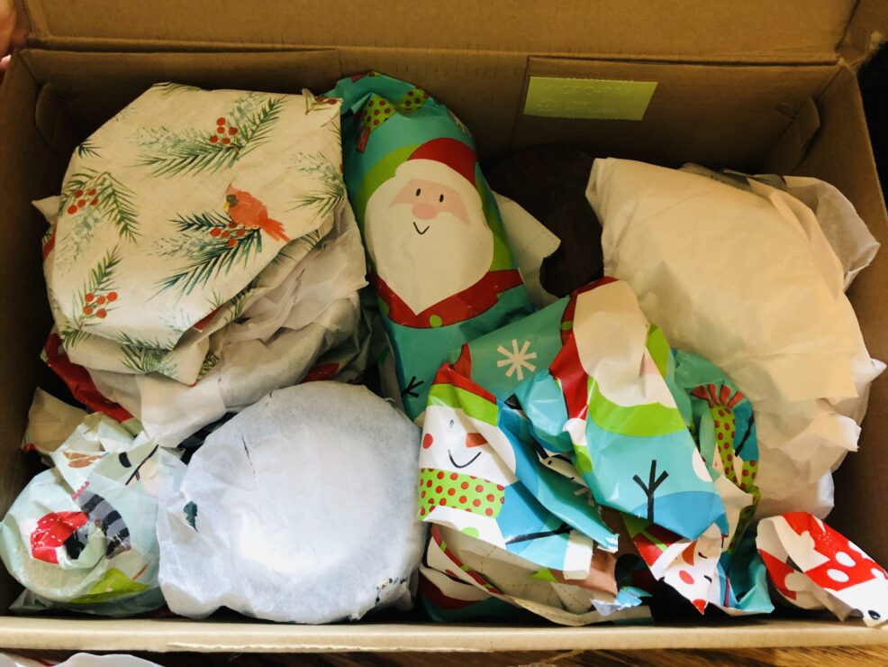 Your Guide to Eco-Friendly Holiday Clean-Up for Wrapping Paper and ...